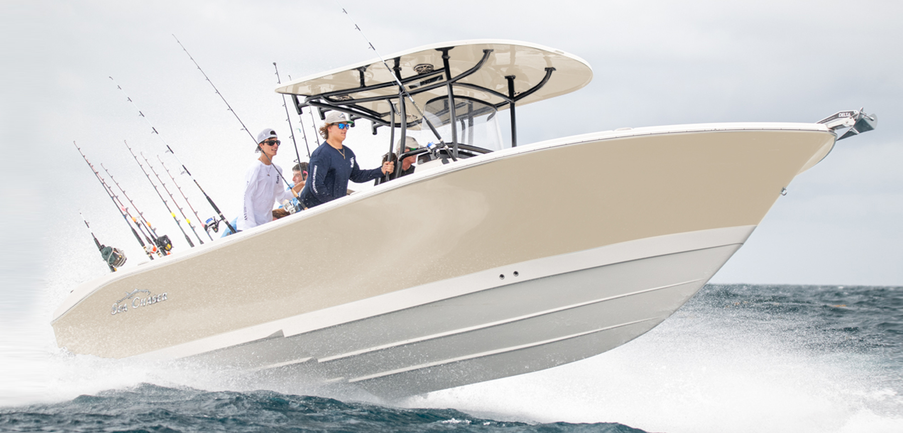 27 HFC Center Console Blue Water Boat | Sea Chaser